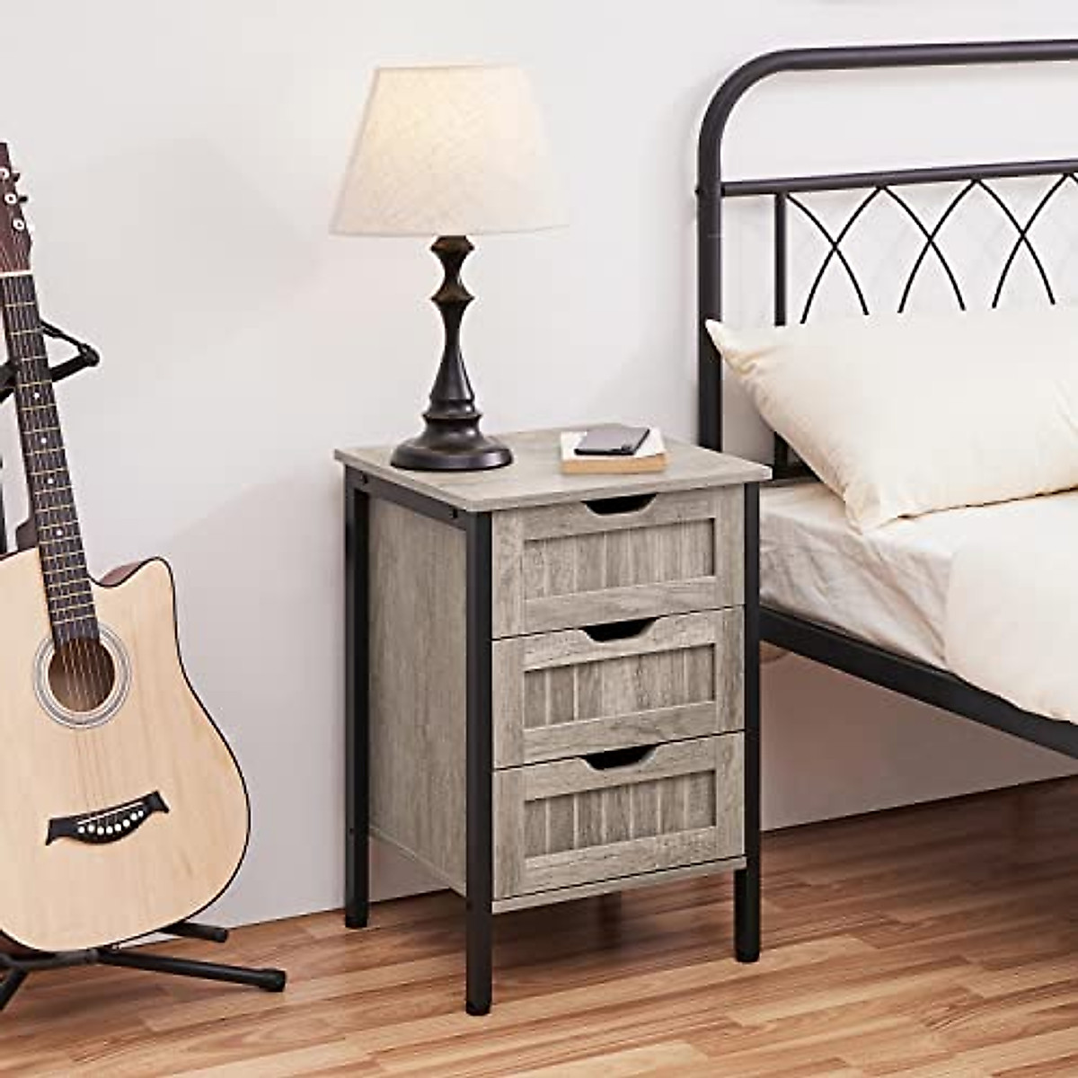 Yaheetech Wood Nightstand, Bedside Table with 3 Drawers, Metal Frame Bedside Cupboard Cabinet Unit Chest of Drawer with Storage Compartments for Bedroom, Gray