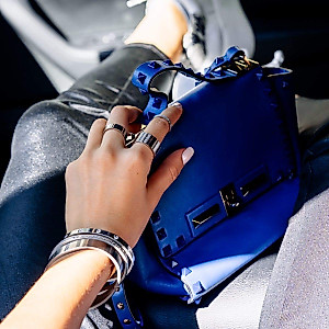 B.Tiff Yellow Gold Plated Stainless Steel Round 8-Stone 8mm Wide Promise Wedding Engagement Band Love Ring Fashion Jewelry for Women Men Unisex, Size 7