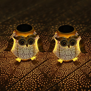 2 Packs Solar Lantern - Outdoor Hanging Lights Green Decorative Garden Lights Waterproof Metal Lanterns for Yard Table Patio Lawn