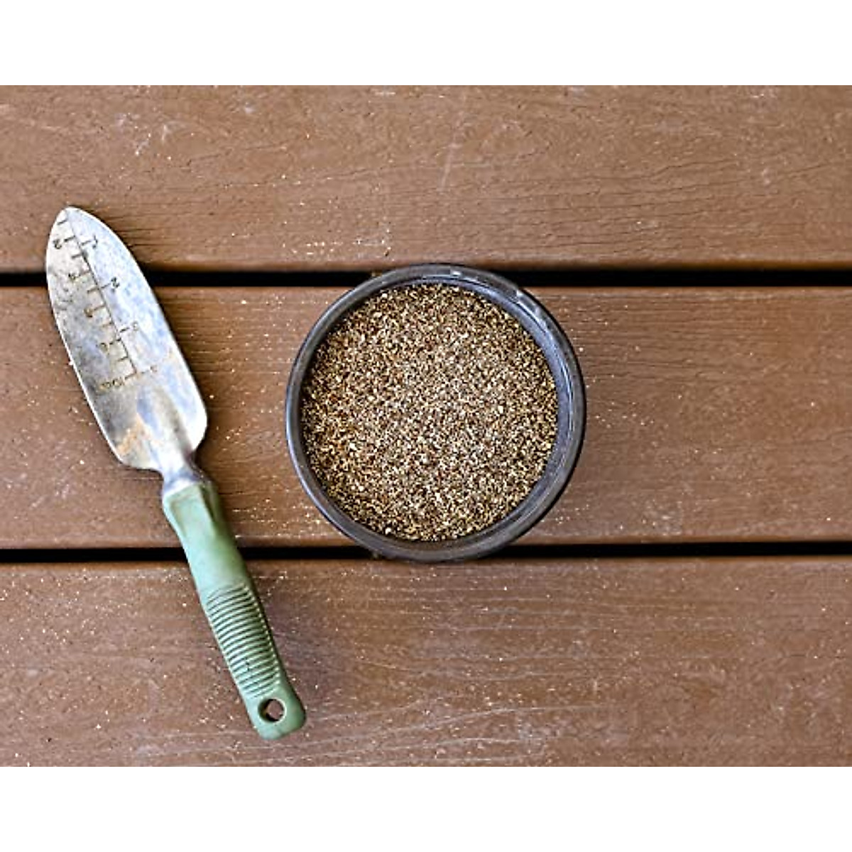 All Natural Vermiculite Soil Additive (1 Quart); Medium Grade Horticulture Soil Amendment for Plants, Terrariums, Orchids