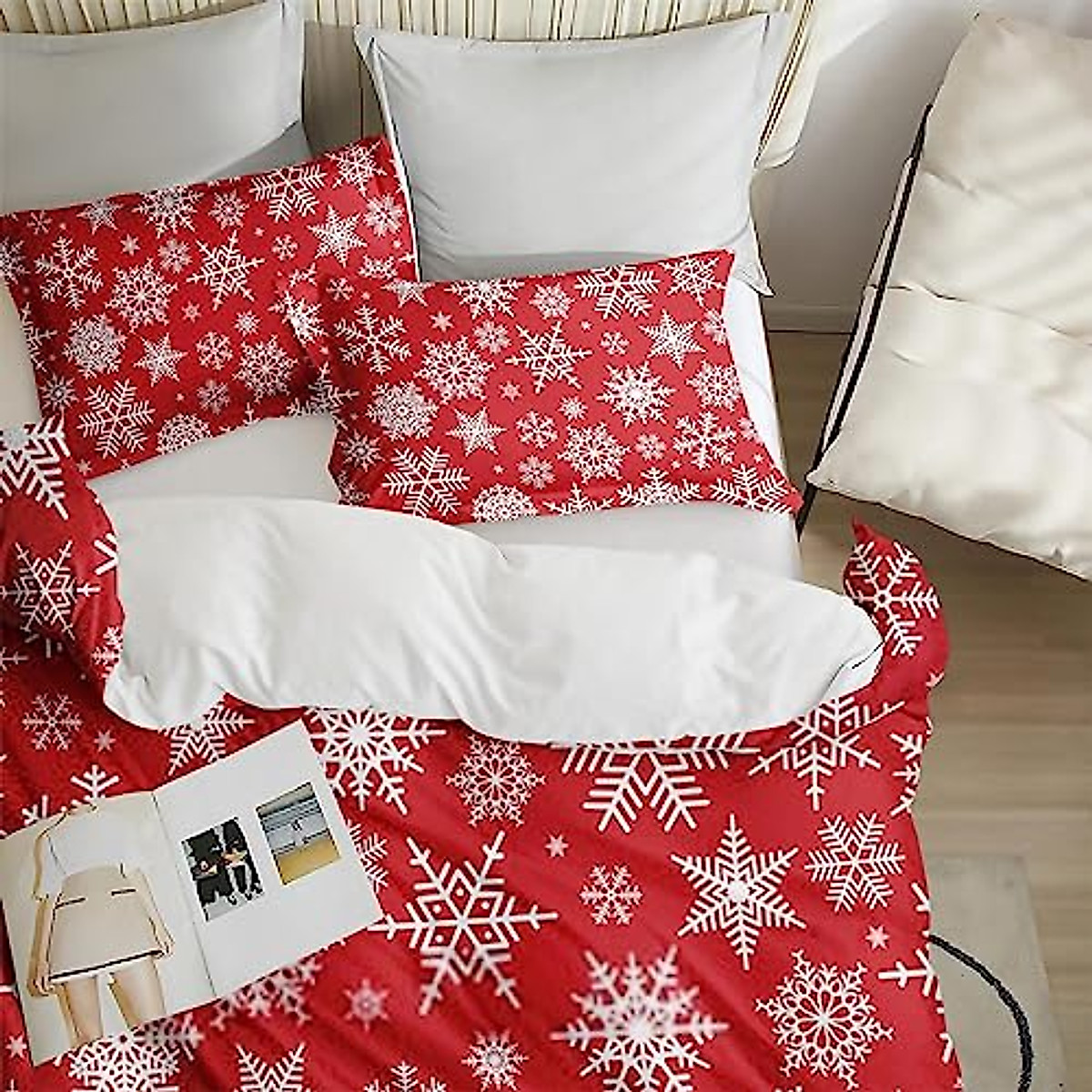 Duvet Cover Queen Size, Christmas Snowflakes Red Merry Bedding Set with Zipper Closure for Kids and Adults, Winter Xmas Crystal Comforter Cover with 2 Pillow Shams for Bedroom Bed Decor