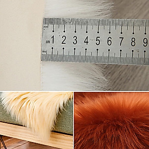 ZuTKekon Faux Fur Sheepskin Small Area Rugs Fluffy Seat Pad Double Hearts Shaped Carpets, 24x35 Inches Luxurious Wool Foot Mats Home Decor for Nursery Living Room Bedroom Pet Kids Room (Red)