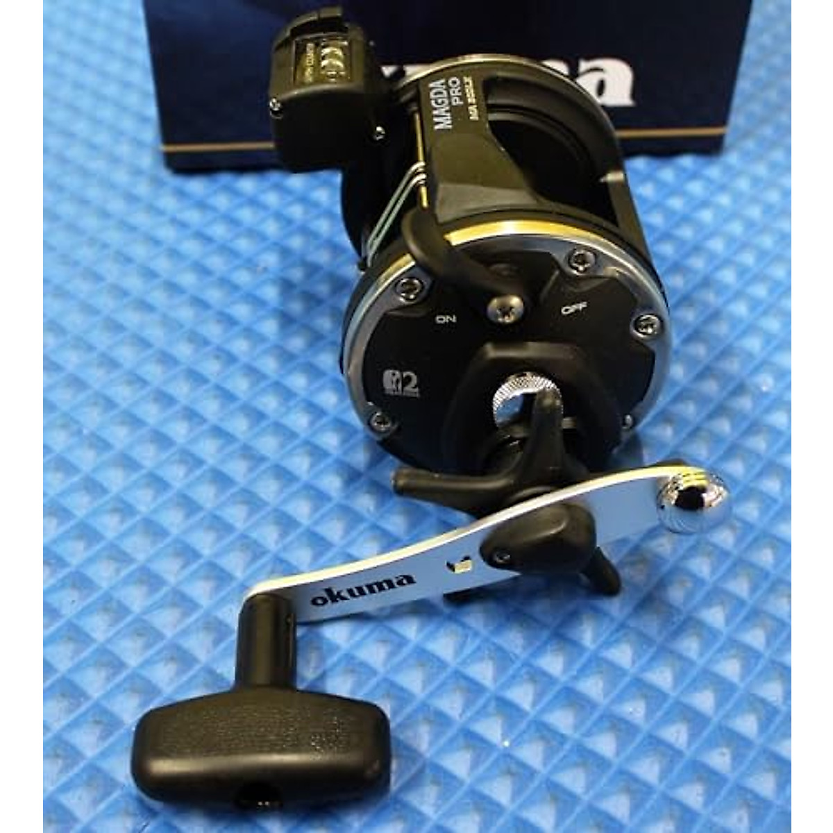 Okuma Magda Pro Line Counter Levelwind Trolling Reel, Small, Black/Silver, MA-30DLX