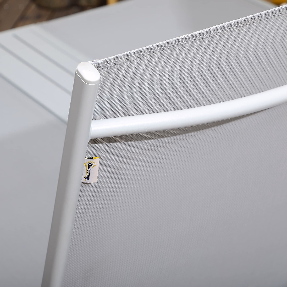 Outsunny Chaise Lounge Pool Chairs Set of 2, Aluminum Outdoor Sun Tanning Chairs with Five-Position Reclining Back, Shelf & Breathable Mesh for Beach, Yard, Patio, Light Gray