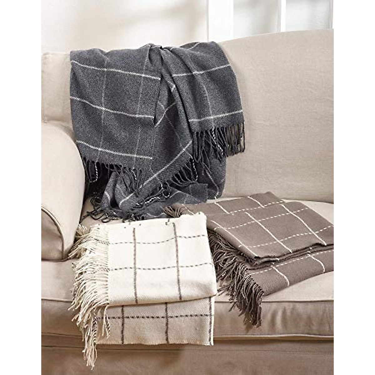 SARO LIFESTYLE Geometric Windowpane Design Tassel Wool Blend Throw Blanket, 50" x 60", Ivory