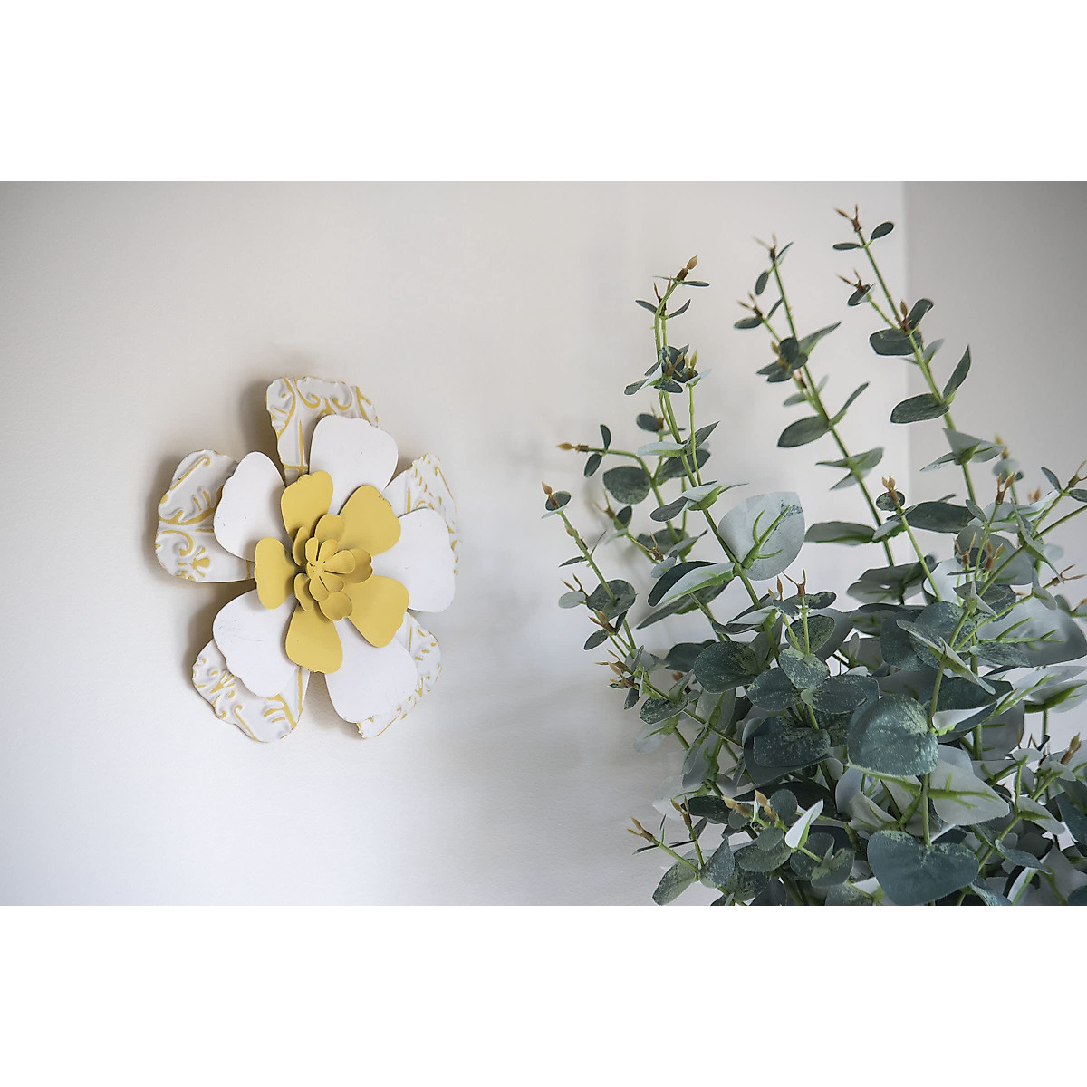 Foreside Home & Garden 7.75 x 7.5 inch White and Yellow Metal Layered Flower Wall Décor FDDD10143, Multi
