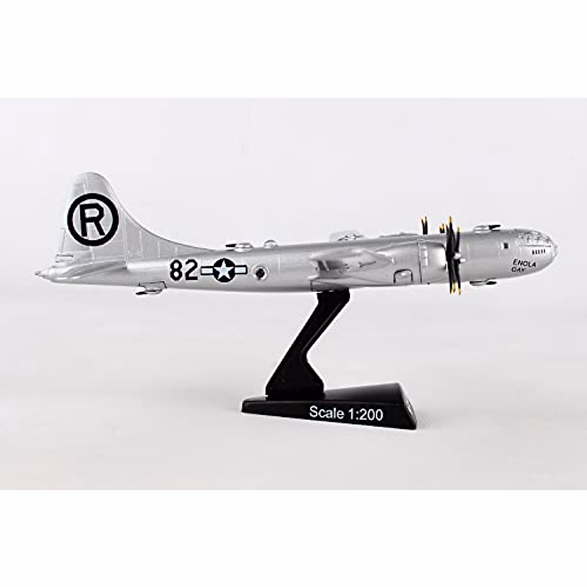 Daron Worldwide Trading B-29 Superfortress Enola Gay Vehicle (1:200 Scale) , White