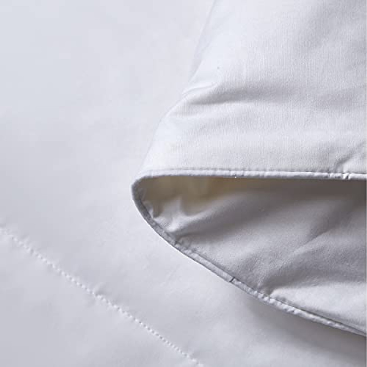 Beautyrest All Season White Down and Feather Comforter-Medium Weight with Corner Tabs – King Size
