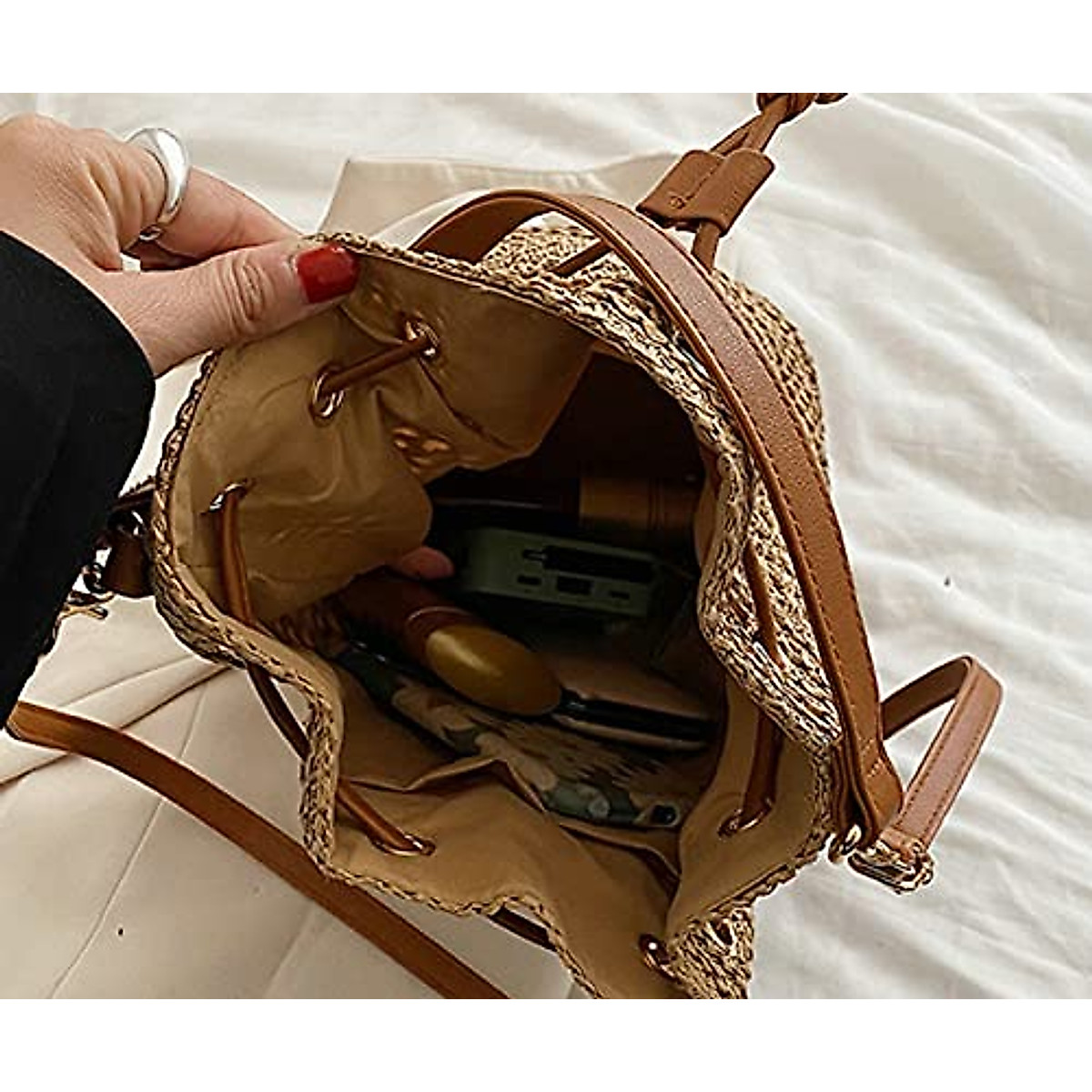 Obosoyo Women Straw Bucket Bags Drawstring Beach Bag Handwoven Crochet Tassel Purse Bohemian Shoulder Handbag