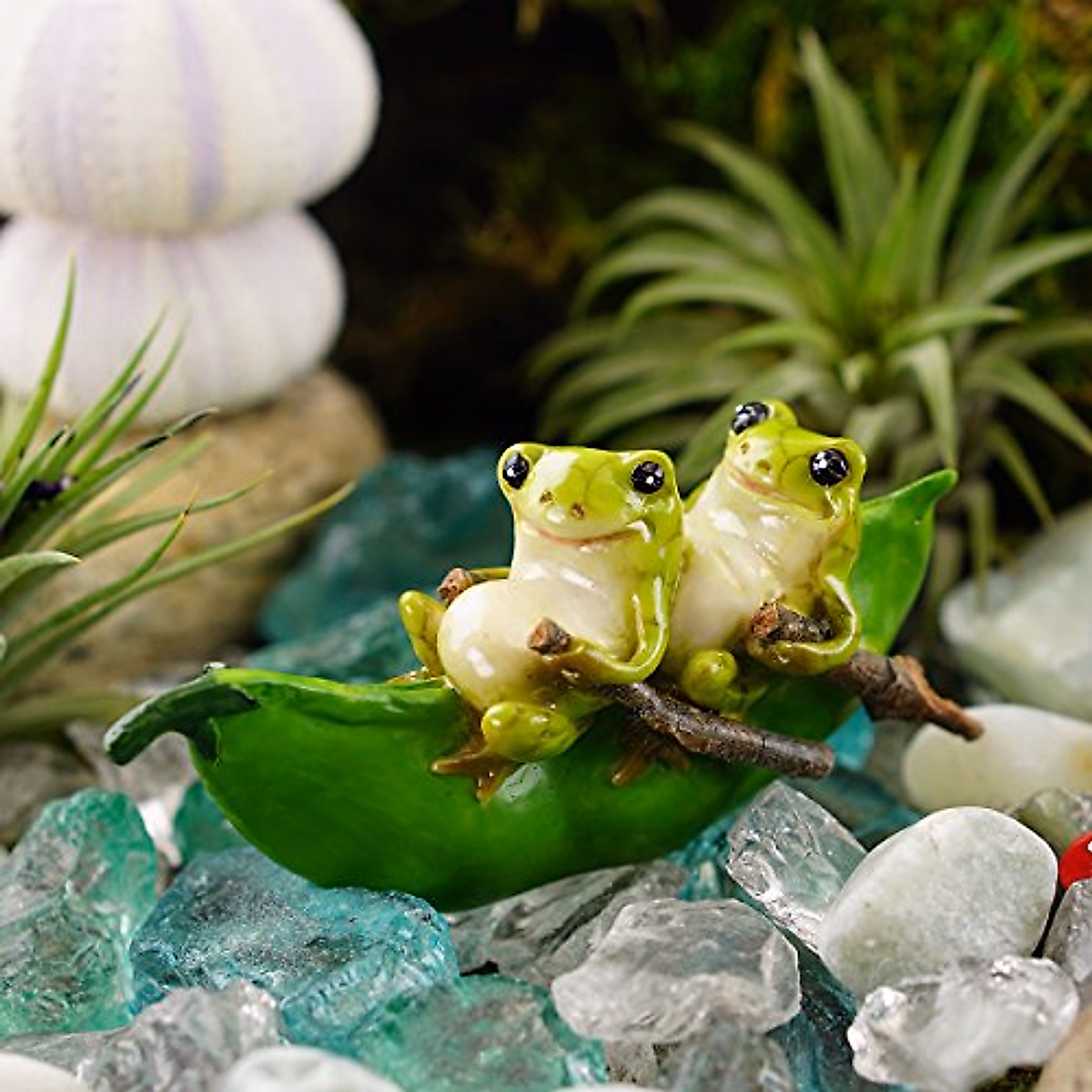 Top Collection Miniature Garden Frogs Rowing Peapod Boat