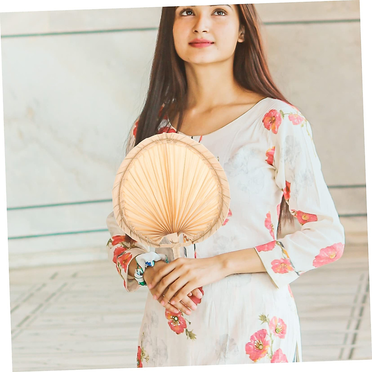 Outanaya Manual Handmade Fan Lightweight Palm Leaf Summer Accessory Handheld Old Fashioned Straw Fan for Wedding