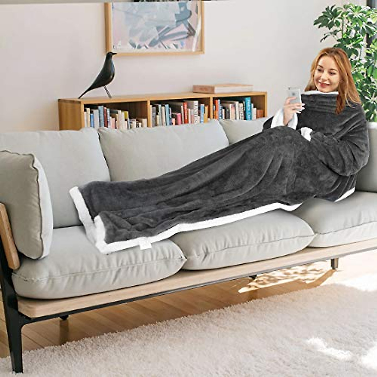 Sherpa Wearable Blanket with Sleeves for Adult Women and Men, Plush Fleece Robe TV Blanket with Pockets for Lounge Chair Couch (Gray)