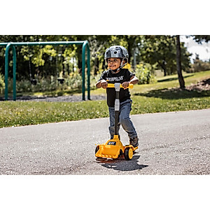 Kid Trax CAT Toddler Kick Scooter, Kids 3 Years or Older, Adjustable-Height Handlebars, Lean to Steer Technology, Removable Bulldozer-Style Scoop