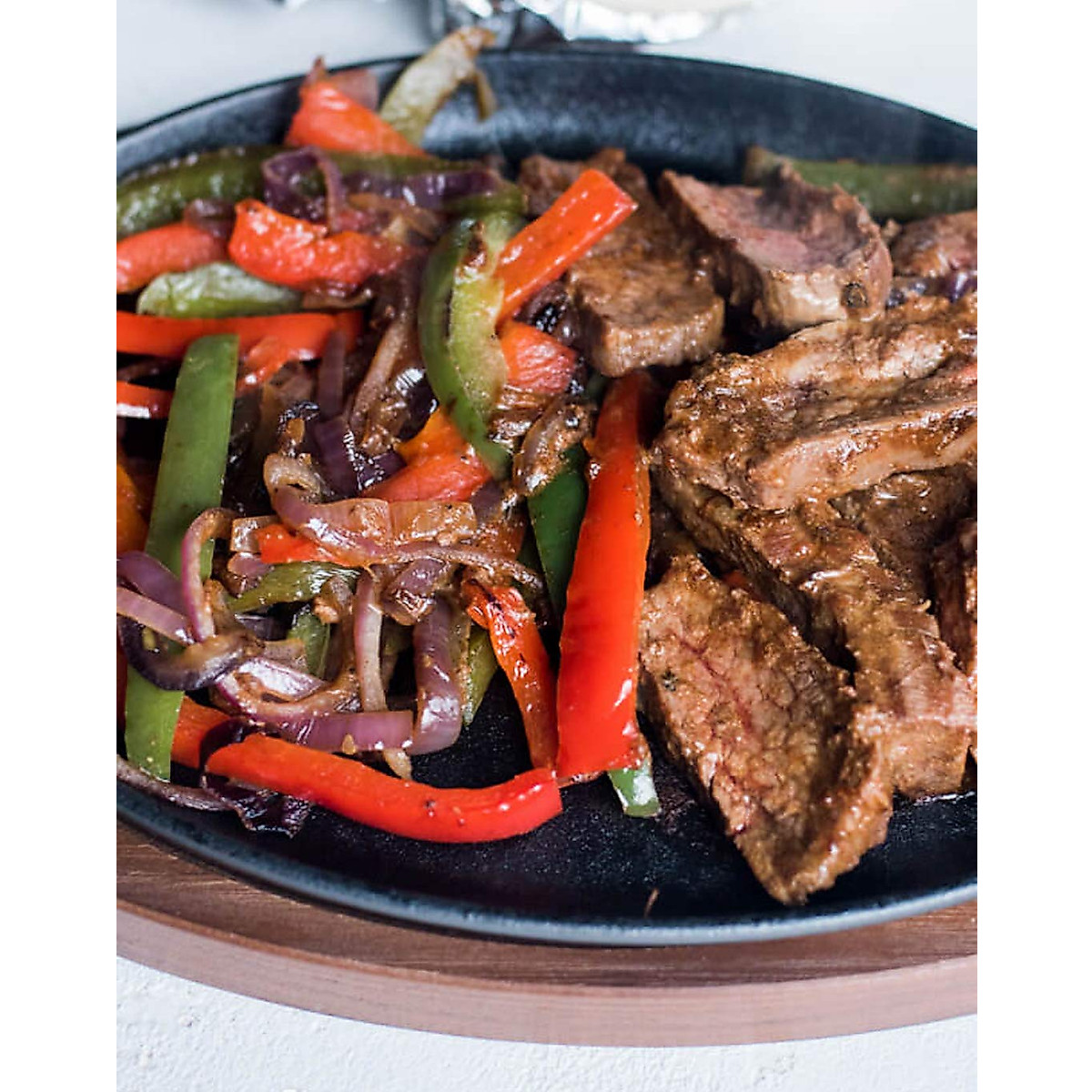 Happy Sales HSGRD-RND95, Large Cast Iron Steak Plate Sizzle Griddle with Wooden Base Steak Pan Grill Fajita Server Plate Household use or Restaurant Supply, 9.5" Diameter