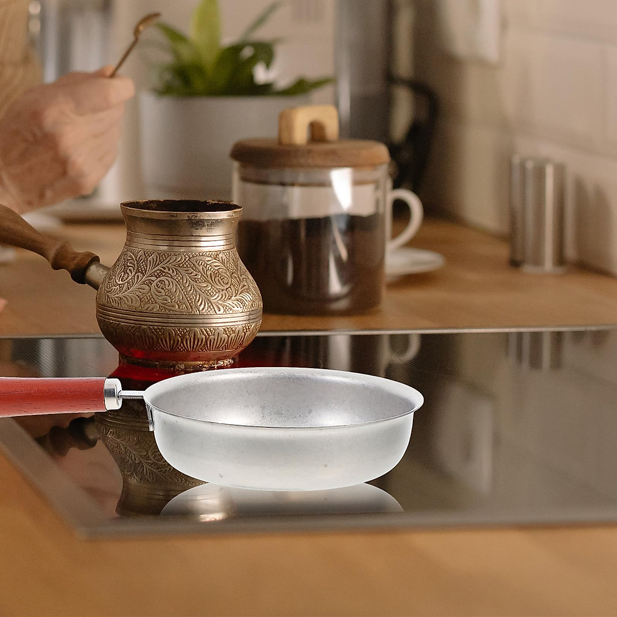 Amosfun Mini Egg Frying Pan 5 Inch Nonstick Omelet Pan Stainless Steel Pancakes Skillet with Wooden Handle