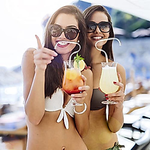 Anti Wrinkle Straw, 2pcs Plastic Prevent Wrinkle Straw Compatible with Stanley Adventure Quencher 40 oz Travel Tumblers，Anti Lip Drinking Straw Curved Straw,Reusable No Wrinkle Straws with Brush