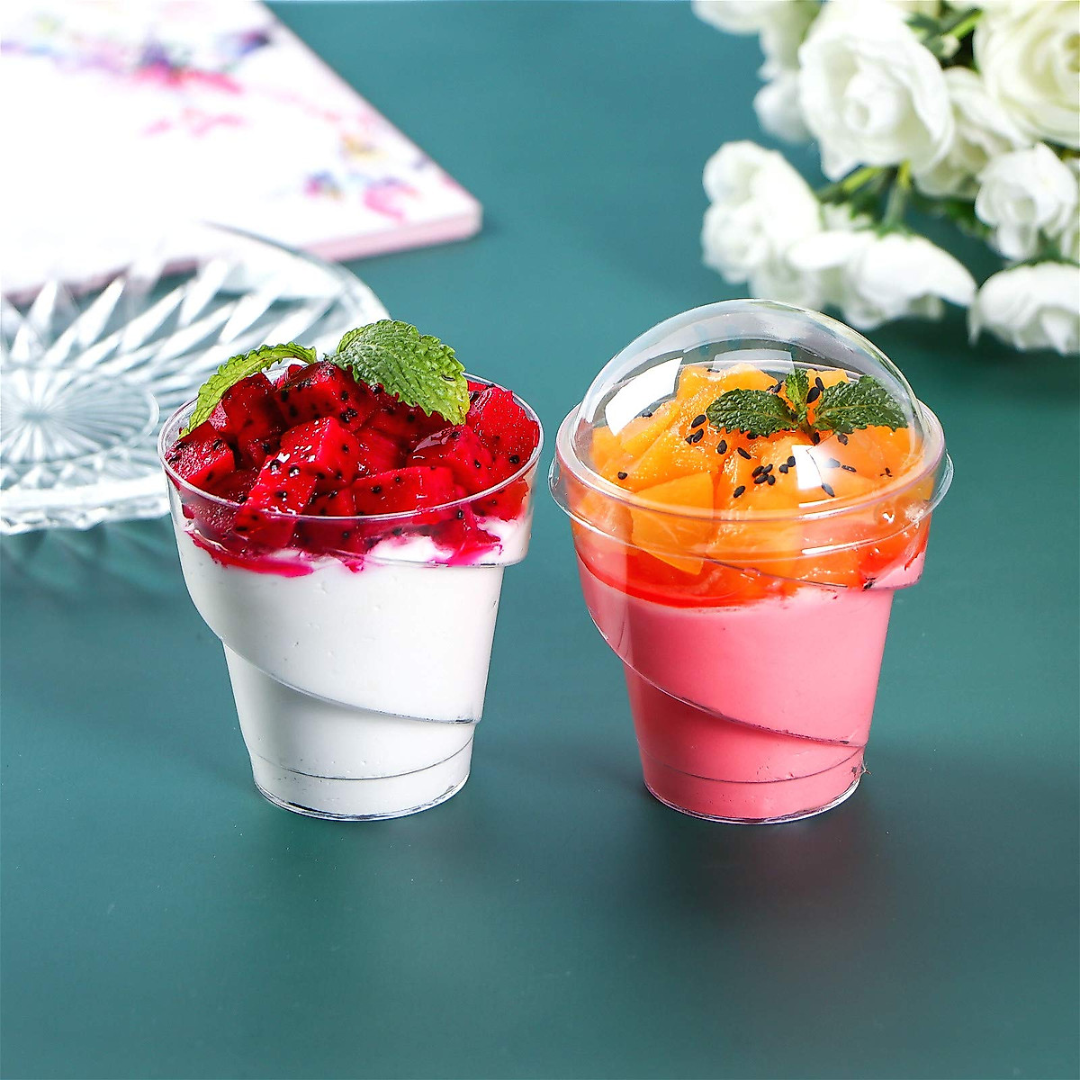 Foraineam 100-Pack 5 oz. Thick Plastic Dessert Cups with 100 Lids and 100 Spoons, Disposable Reusable Appetizer Serving Bowls