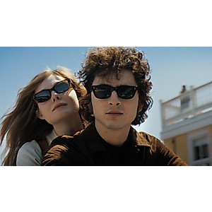 A Complete Unknown - Blu-ray + Digital