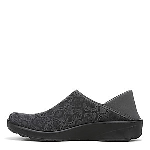 BZees Womens Getaway Slip-On Sneaker Grey Snake Print 7.5 M