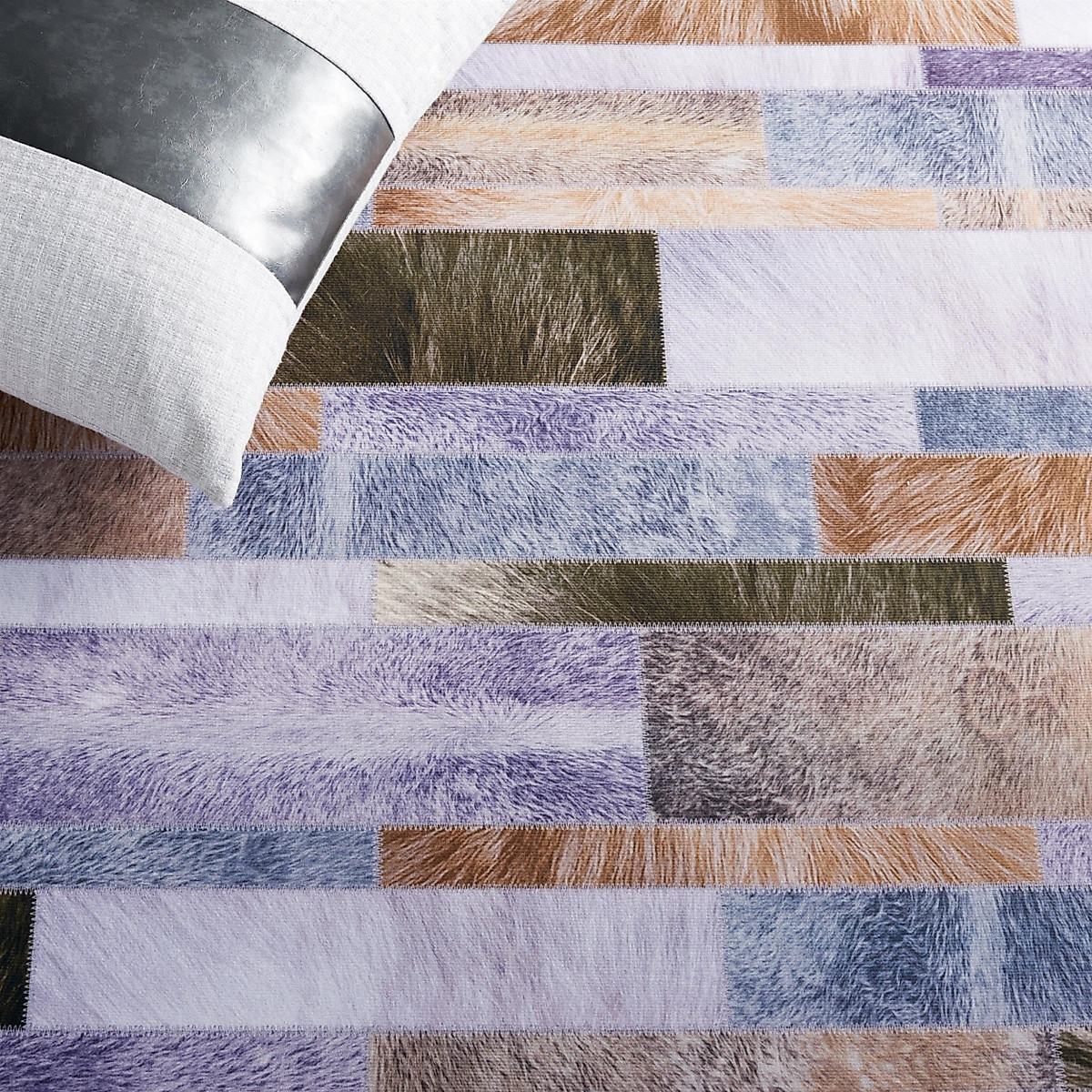 SAFAVIEH Faux Hide Collection Area Rug - 9' x 12', Beige & Purple, Rustic Modern Glam Design, Non-Shedding & Easy Care, Machine Washable Ideal for High Traffic Areas in Living Room, Bedroom (FAH515A)