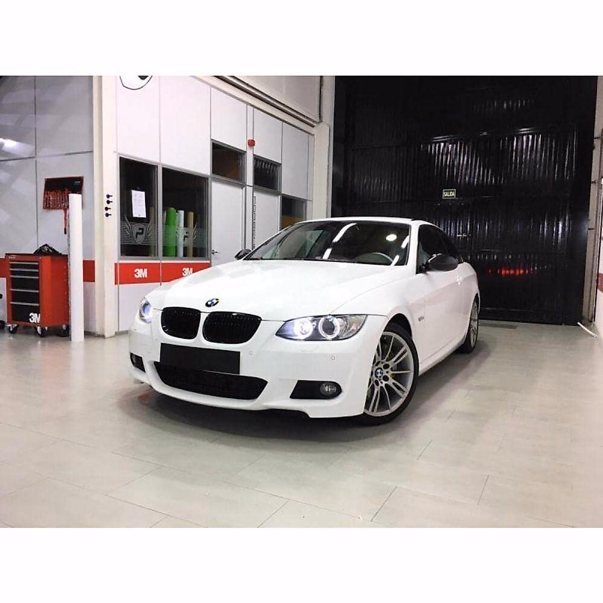 3M 2080 G10 Gloss White 3in x 5in (Sample Size) Car Wrap Vinyl Film