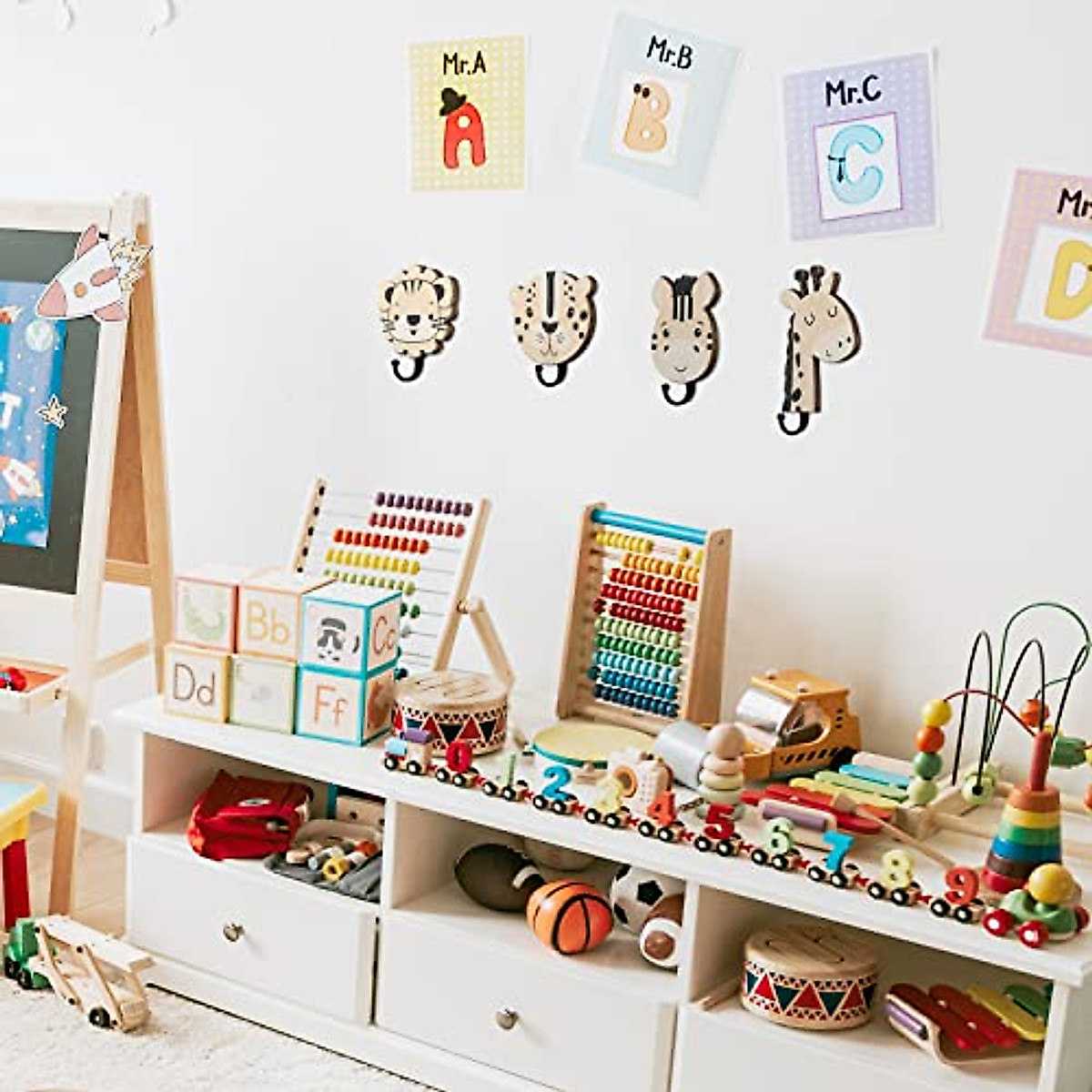 4 Pcs Safari Animal Wall Hooks Decorative Wall Hooks Kids Wall Hooks Decorative Wooden Jungle Animal Wall Hooks Animal Nursery Hooks Wood Giraffe Lion Hanger for Nursery Bathroom Bedroom Home Decor