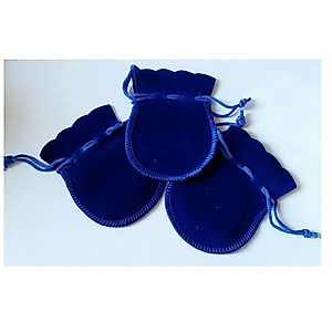 Iuha® 31 White and Black Cats Earring