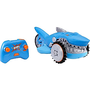 Hot Wheels R/C Supercharged Shark Vehicle, that Races on Land & Water, R/C Chomping Mechanism, Dynamic Steering, for Kids 5 Years Old & Older [Amazon Exclusive]