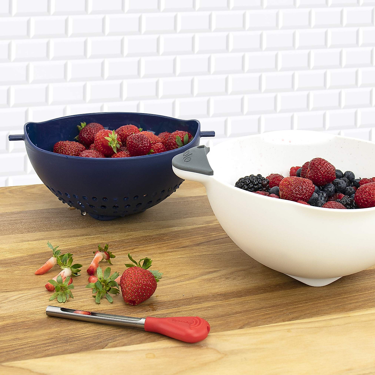 Tovolo N' Strain 1.5 Quart Colander Easy-Pour Spout, 2-in-1 Strainer & Soaking, Fruit Bowl & Vegetable Wash, BPA-Free & Dishwasher-Safe, Deep Indigo