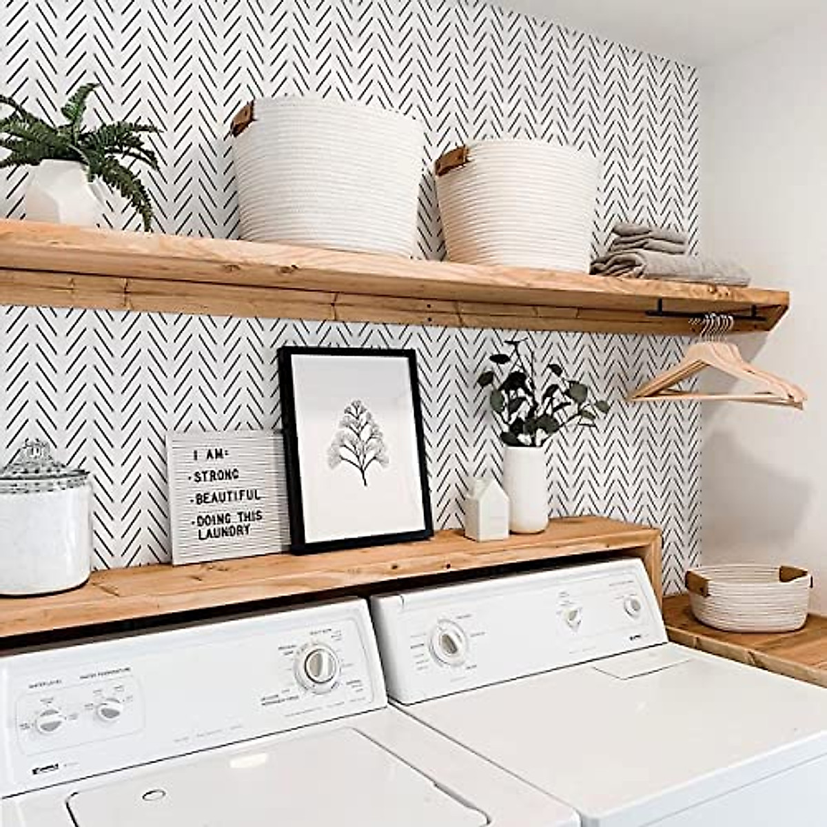 Orainege Black and White Peel and Stick Wallpaper Herringbone Contact Paper for Bathroom 17.7inch x 118.1inch Black Chevron Removable Wall Paper Peel and Stick Modern Geometric Self Adhesive Wallpaper