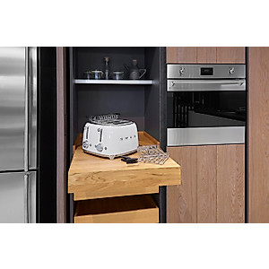 Smeg 50's Style Retro Aesthetic 4 Slice Toaster 6 Presets Extra Wide Slots White TSF03WHUS