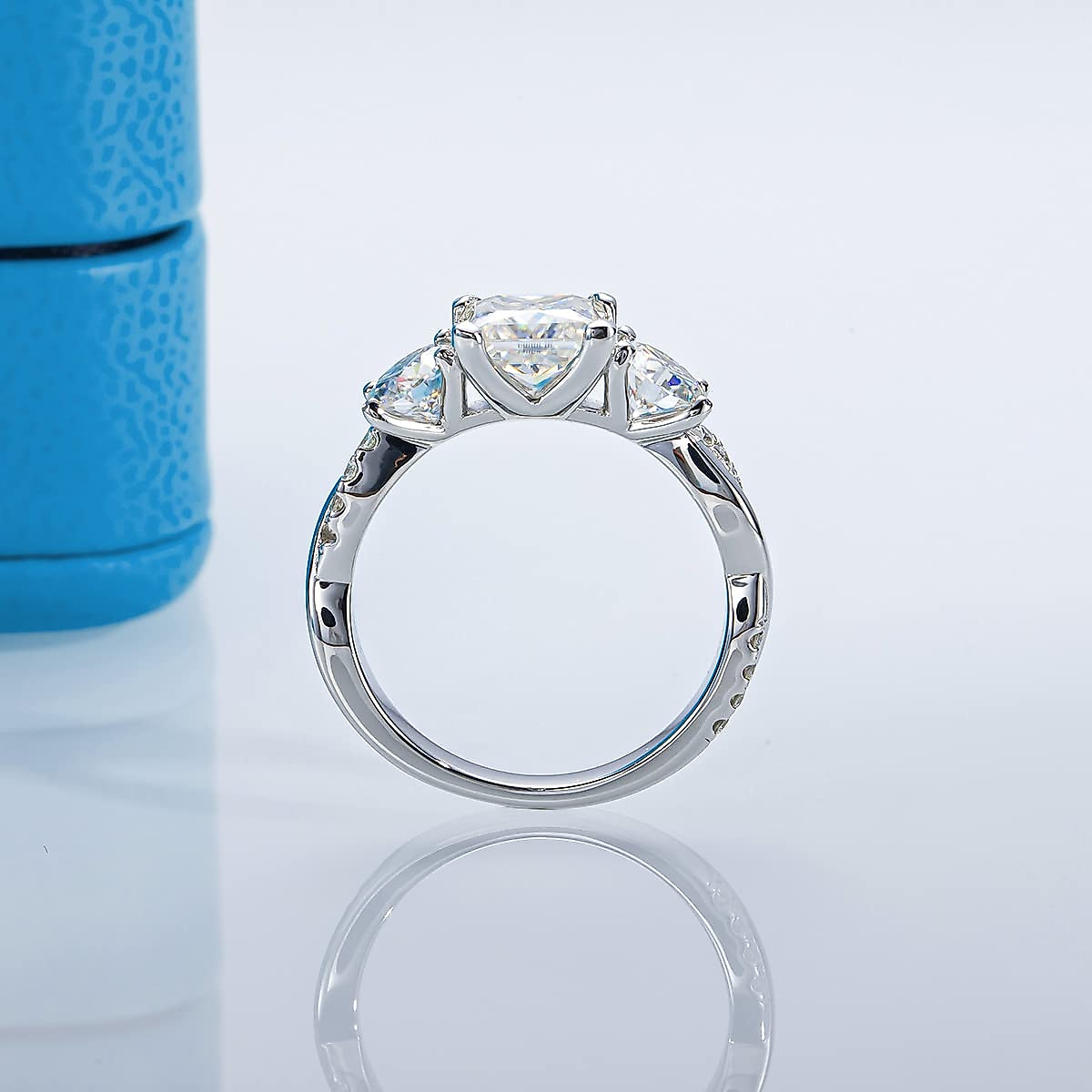 CannyCat Princess Cut Moissanite Engagement Ring for Women 2.66 cttw 3-Stone Moissanite Rings D color VVS Radiant Moissanite Diamond Wedding Anniversary Bridal Ring Pave Set Platinum Plated Silver Twisting Infinity Vine Eternity Band (5.5)