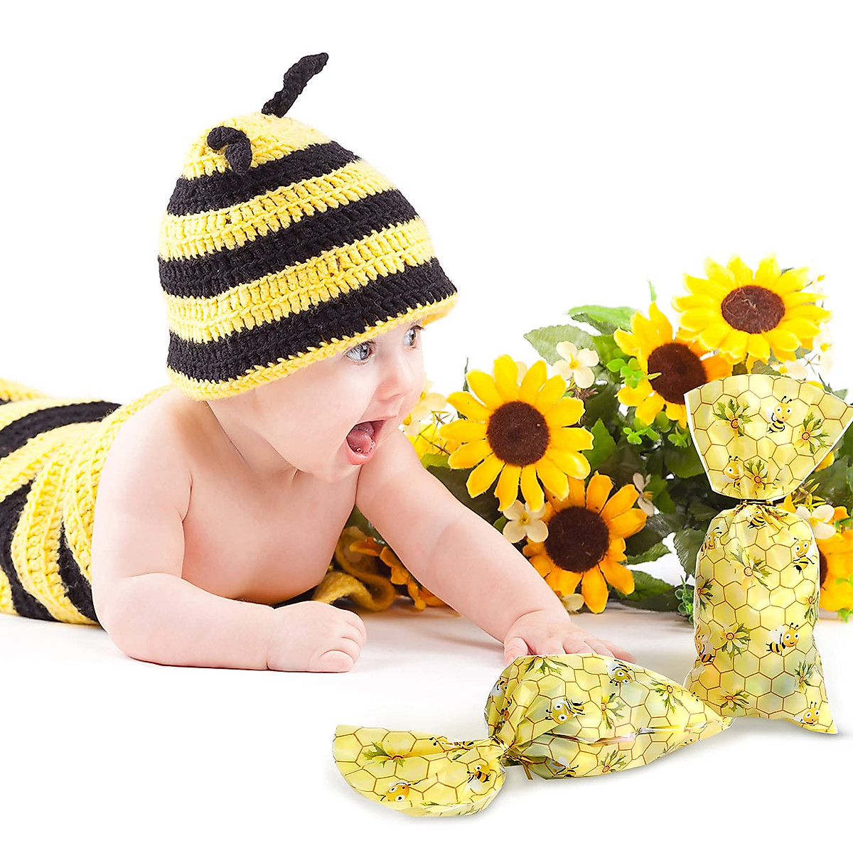 100 Pieces Bees Cellophane Bags Bees Candy Bags Bees Goodie Bags Bees Party Treat Bags with 150 Pieces Gold Twist Ties for Party Favors