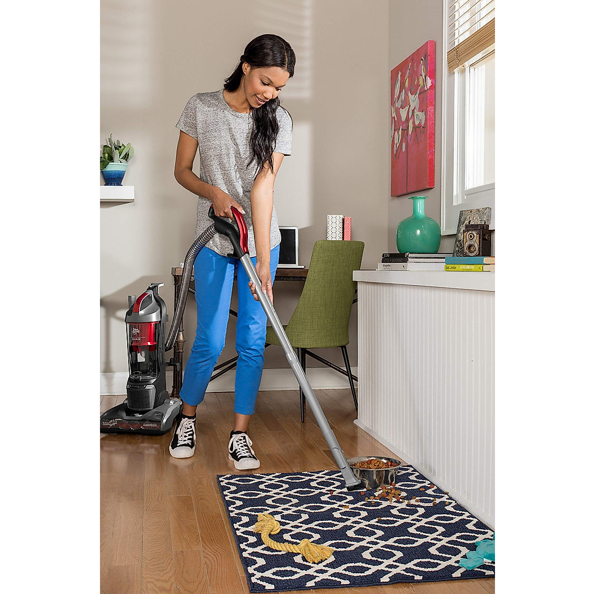 Dirt Devil Endura Max Upright Bagless Vacuum Cleaner for Carpet and Hard Floor, Powerful, Lightweight, Corded Vacuum Cleaners for Home Use