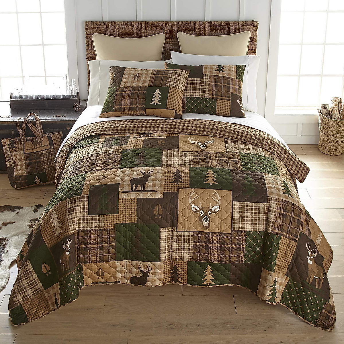 Donna Sharp Twin Bedding Set - 2 Piece - Green Forest Lodge Quilt Set with Twin Quilt and One Standard Pillow Sham - Machine Washable