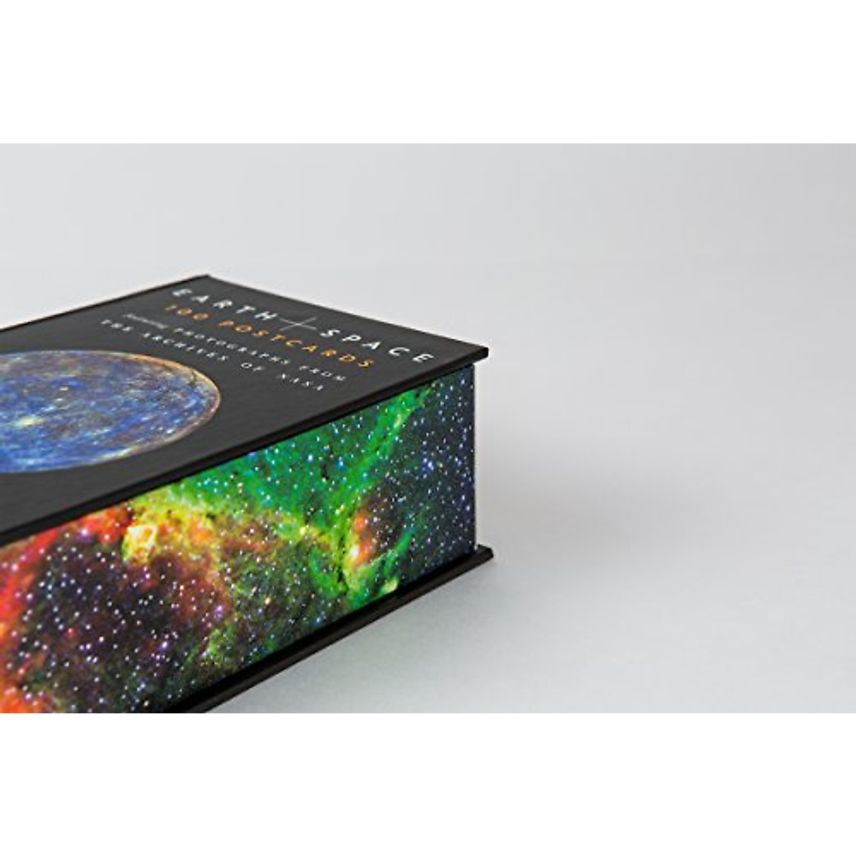 Earth and Space: 100 Postcards Featuring Photographs from The Archives of NASA (Collectible NASA Archive Postcards, Space Stationery Set)