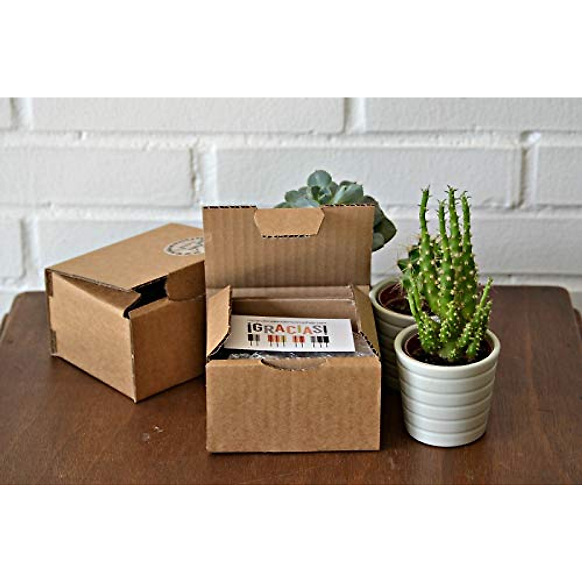 Little music Box decorated with the Paris Eiffel Tower and with the melody La vie en rose.