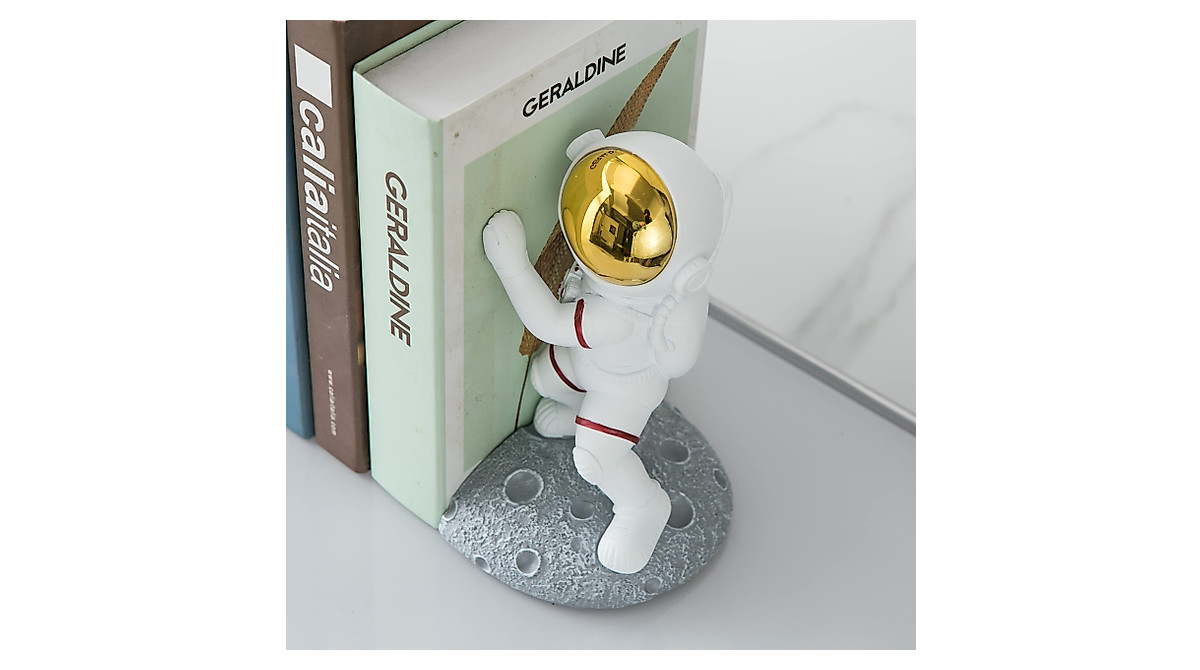 Banllis Space Theme Bookends for Kids' Rooms - Astronaut Decor
