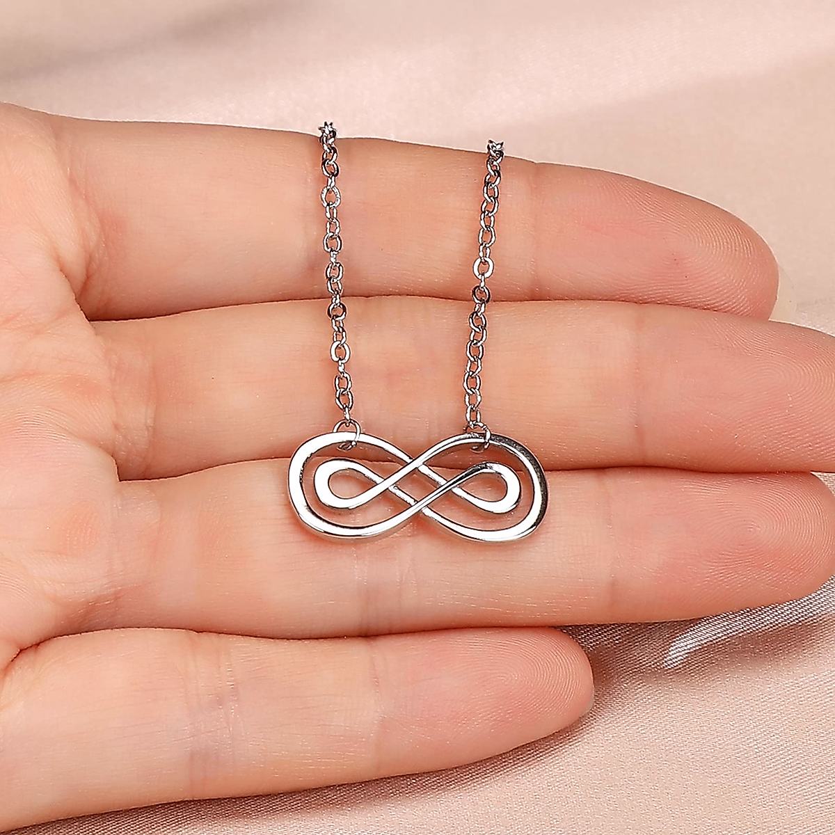 MADAOGO Aunt Niece Necklace, Infinity Necklace for Women, Niece Gifts from Aunt, Mothers Day Jewelry Birthday Gift for Aunt and Niece