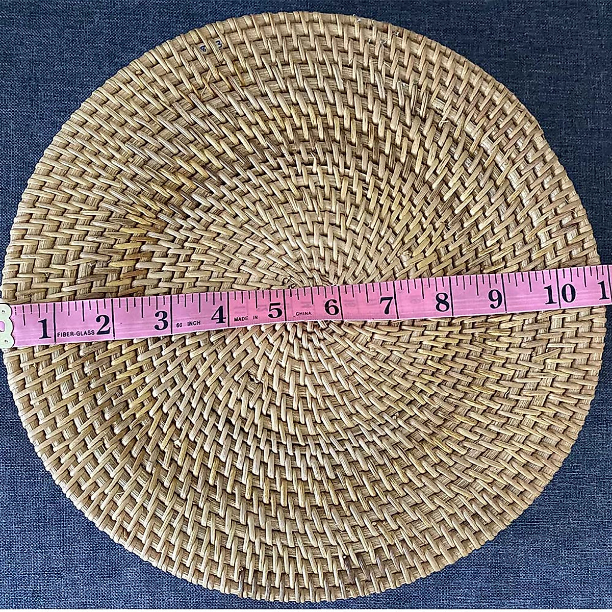 Handmade Rattan Round Woven Basket, Round Serving Tray with Handles, Food Serving Baskets, Basket, Great to Display Bread Or Fruit (10.6", 1pc)