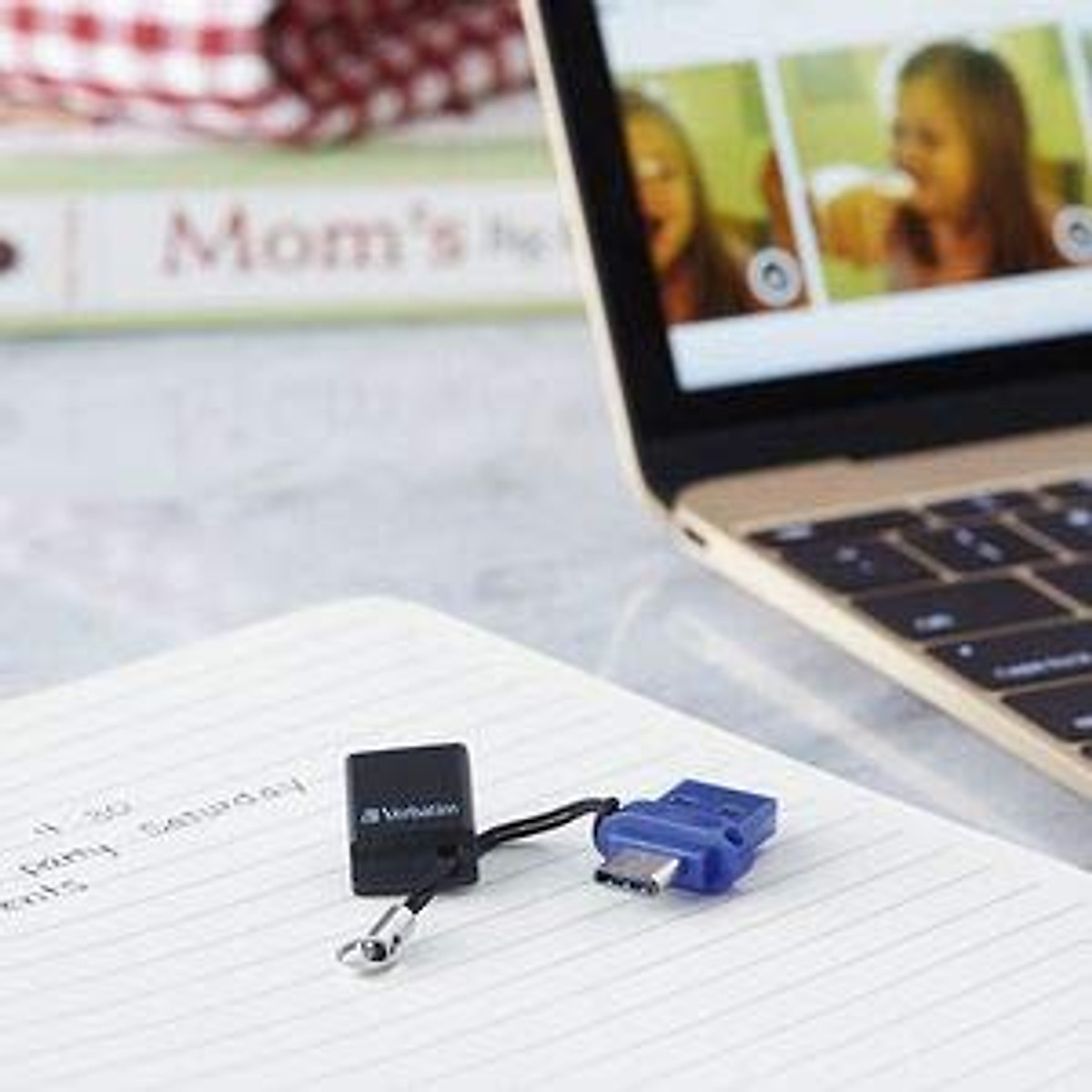 Verbatim 32GB Store ‘n’ Go Dual OTG USB 3.2 Gen 1 Flash Drive for USB-C Devices – 2 in 1 Type C Thumb Drive