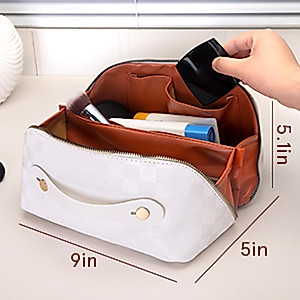 BIVIZKU Large Capacity Brown Checkered Makeup Bags Portable Travel Cosmetic Bags Open-Flat Toiletry Bag for Women Girls Make Up Organizer with Divider Pouch Zipper Bag (white-checkered)