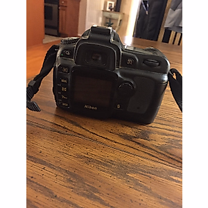 Nikon D50 6.1MP Digital SLR Camera with 28-80mm f3.3-5.6G AF Nikkor Zoom Lens