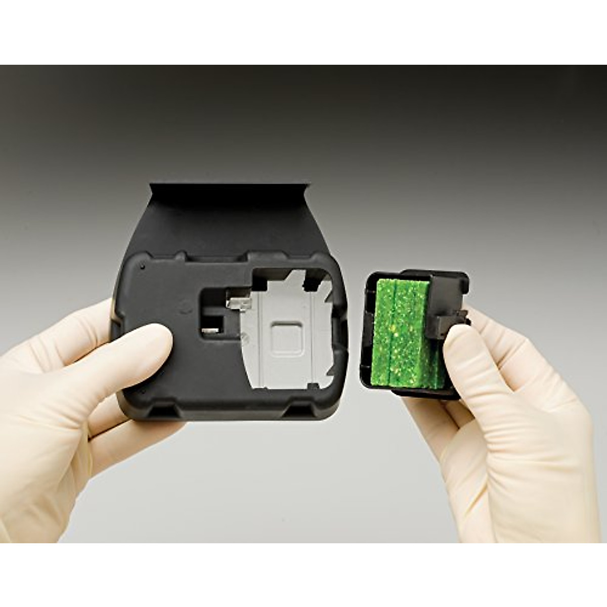 Tomcat Mouse Killer III Tier 3 Refillable Mouse Bait Station, 1 Station with 8 Baits (Bag)