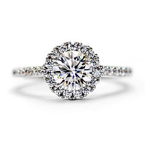 Michooyel 1.0ct Moissanite Engagement Ring 925 Sterling Silver Diamond Wedding Bands Ring Surrounded D Color, VVS Clarity Moissanite Jewelry for Women