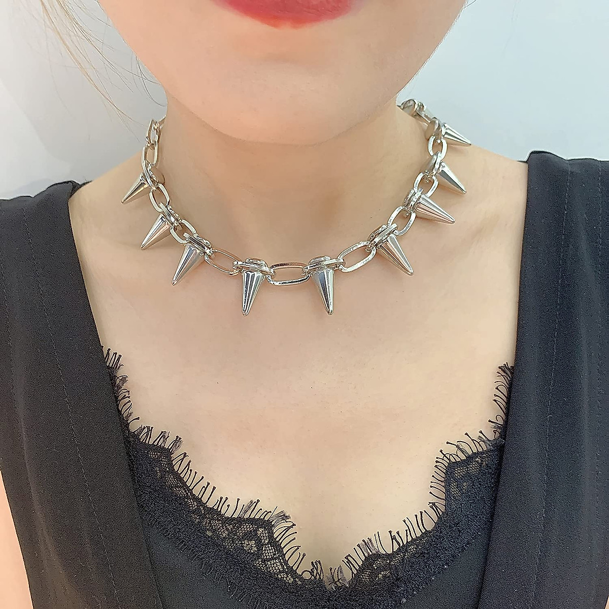 Spike Necklace Spike Choker Rivet Goth Necklaces Chokers with Spikes and Chain Streetwear Vintage Punk Necklace for Women Men Silver