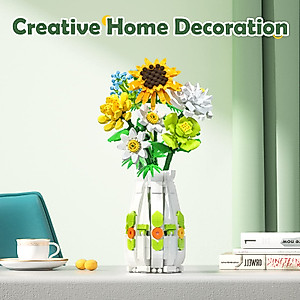 Flower Bouquet Building Kit 697PCS Toy Building Block Sets Artificial Flowers Botanical Collection New 2022 for Adults Kids Girls,Christmas Thanksgiving Day Gifts