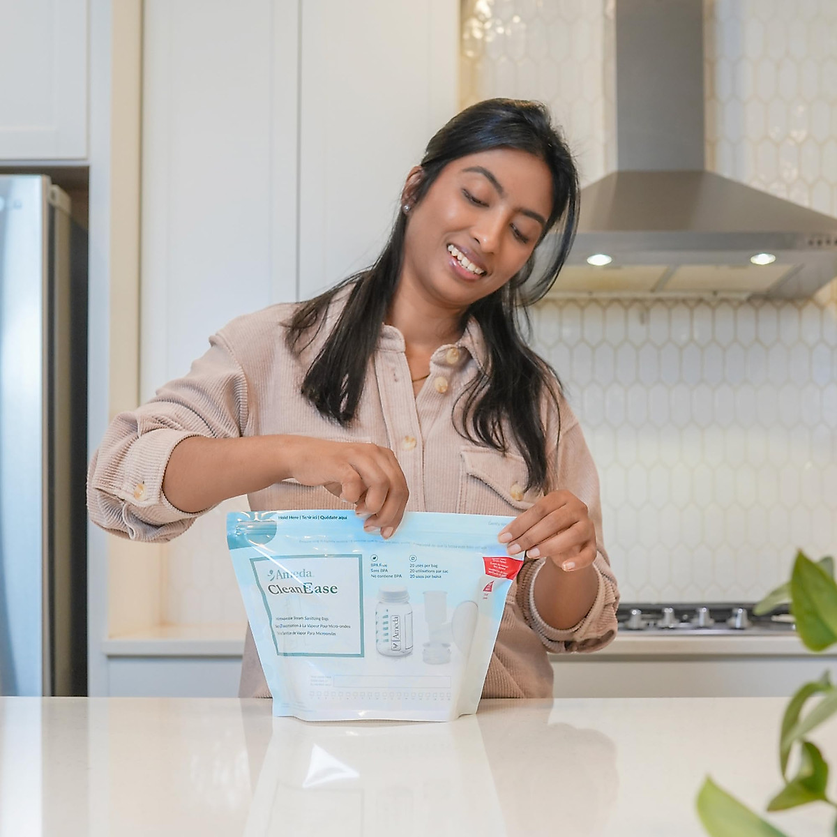 Ameda CleanEase Microwaveable Steam Sterilizer Bags for Baby Bottles & Breast Pump Parts | Microwave Sterilizer for Baby Bottles | Breast Pump Sterilizer Bags | BPA Free | 20 uses per Bag (7 Count)