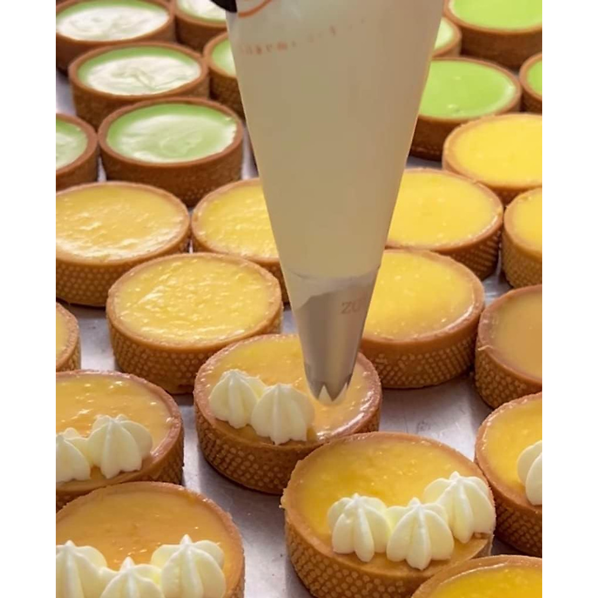 10 Pcs 1.98 Inch Stainless Steel Tart Ring, Heat-Resistant Perforated Cake Mousse Ring, Round Ring Baking doughnut tools 5cm