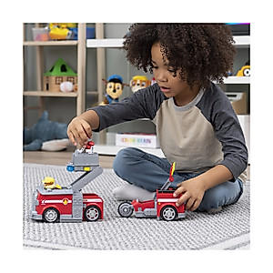 Paw Patrol, Marshall Split-Second 2-in-1 Transforming Fire Truck Vehicle Toy with 2 Collectible Figures